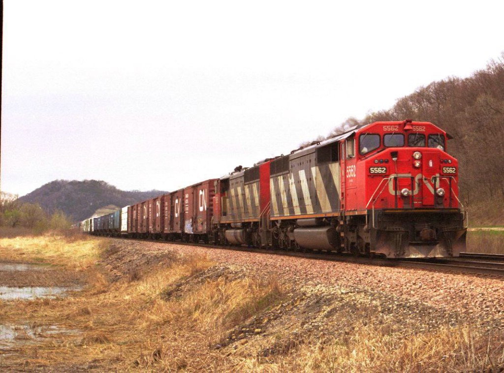 CN 5562